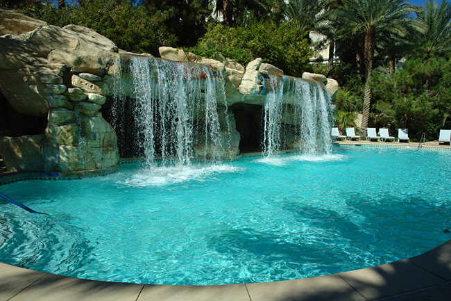 What Water Features Do We Offer? | Stillwater Pools, Inc.